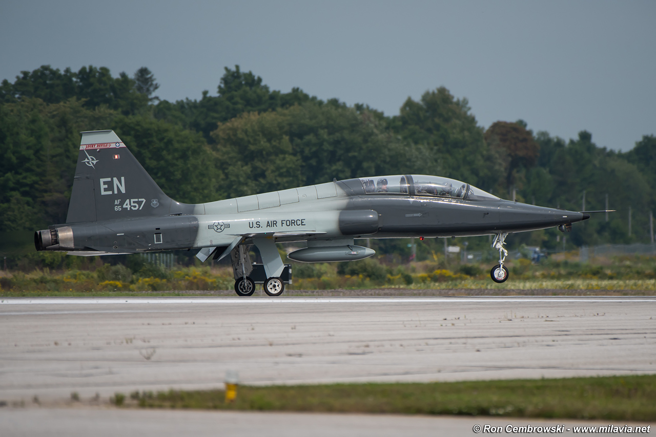 MILAVIA Air Shows - Airshow London 2019 - London International Airport ...
