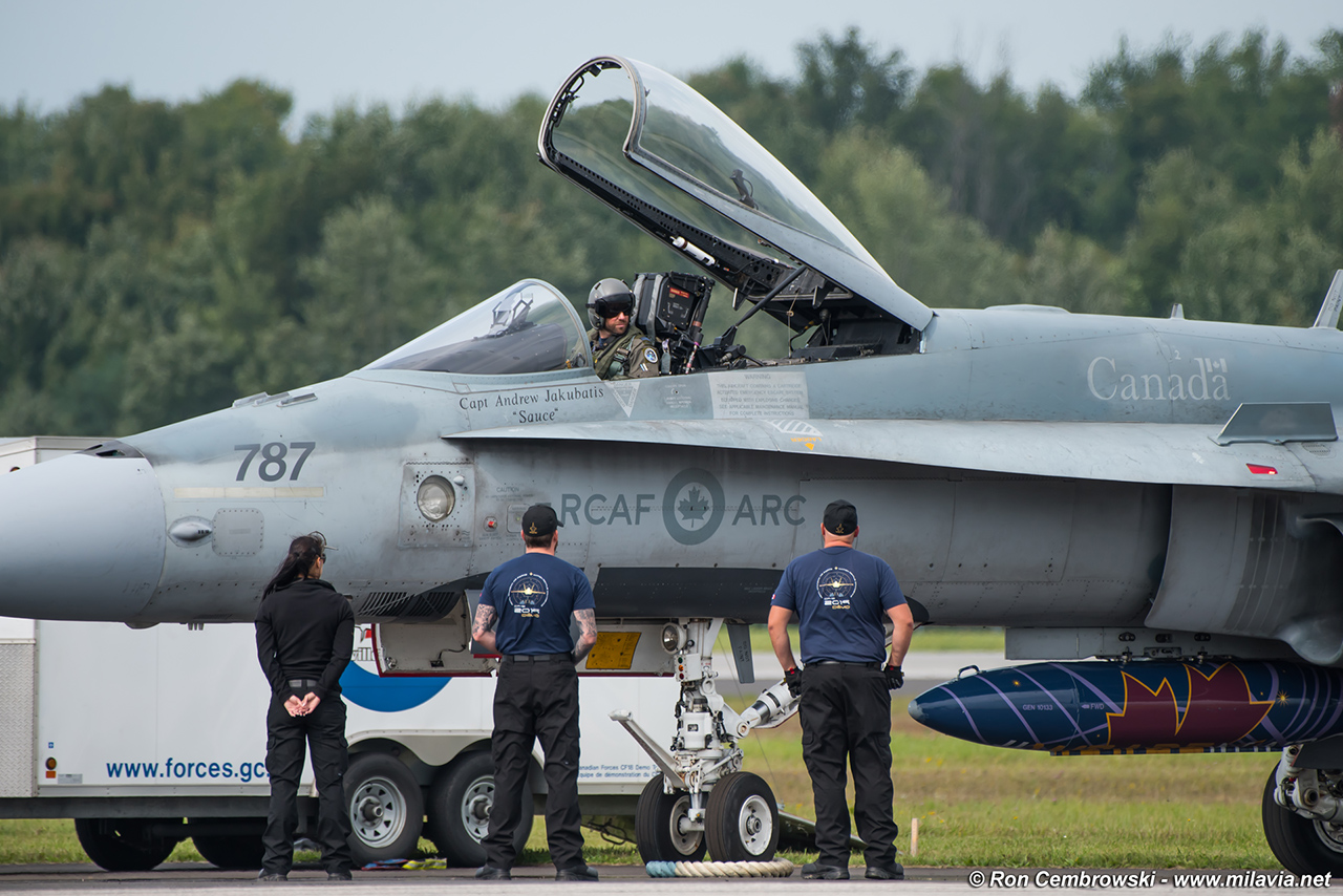 MILAVIA Air Shows - Airshow London 2019 - London International Airport ...