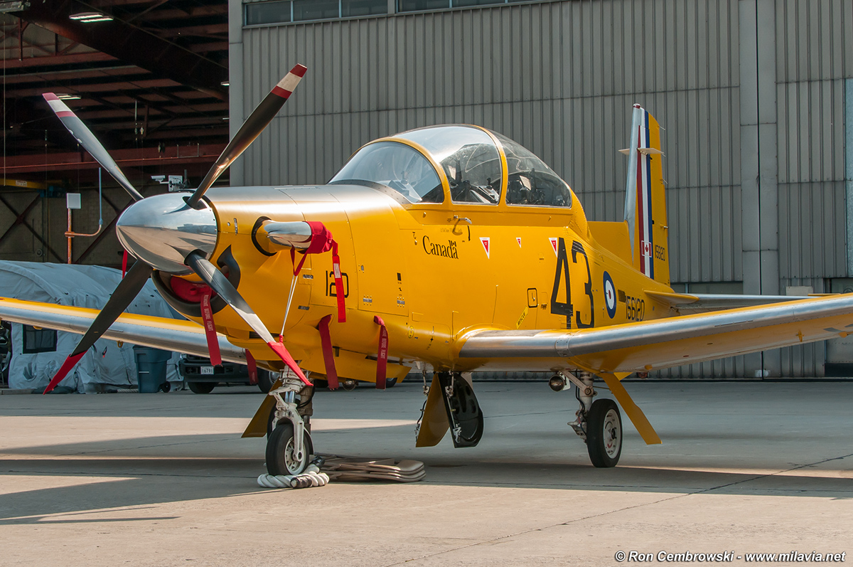 MILAVIA Air Shows - Quinte International Air Show 2016 - CFB Trenton ...
