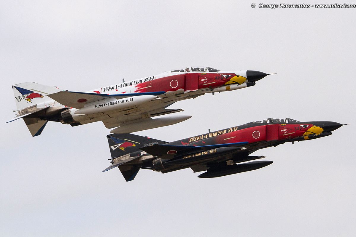 MILAVIA Air Shows - JASDF Hyakuri Air Show 2018 - 302 Hikotai Phantoms ...