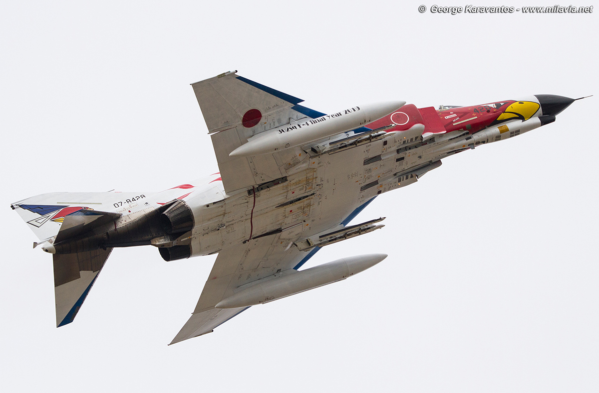 MILAVIA Air Shows - JASDF Hyakuri Air Show 2018 - 302 Hikotai Phantoms ...