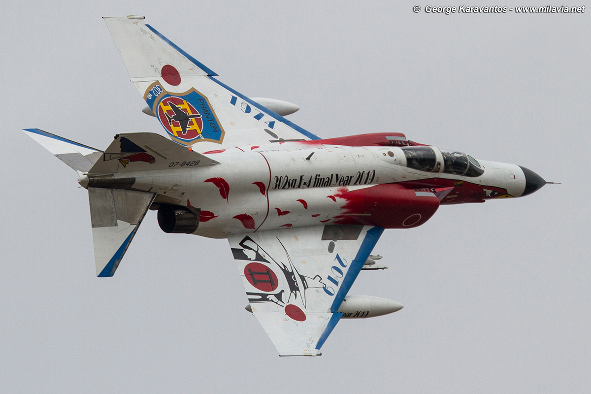 MILAVIA Air Shows - JASDF Hyakuri Air Show 2018 - 302 Hikotai Phantoms ...
