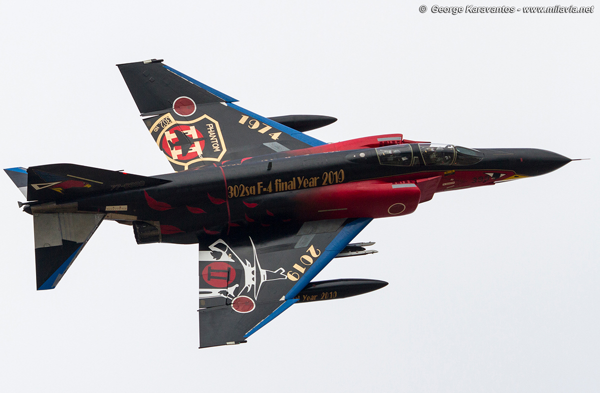 MILAVIA Air Shows - JASDF Hyakuri Air Show 2018 - 302 Hikotai Phantoms ...