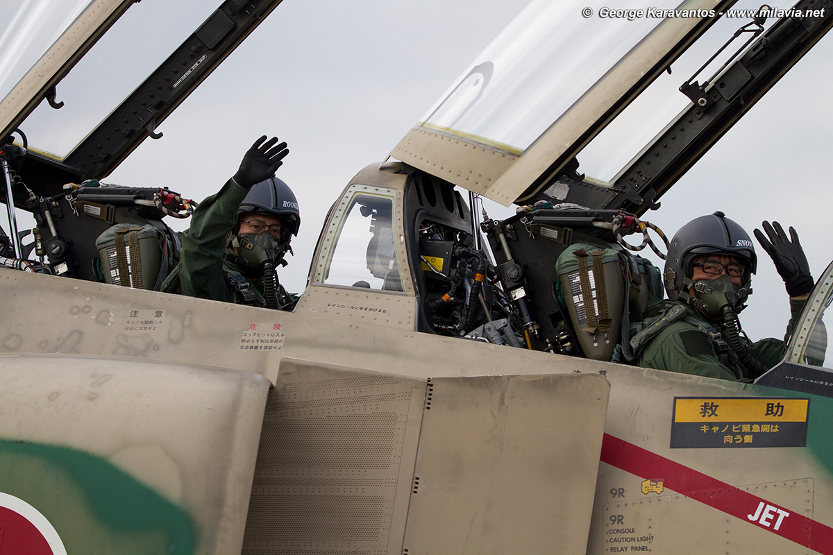 MILAVIA Air Shows - JASDF Hyakuri Air Show 2018 - 302 Hikotai Phantoms ...