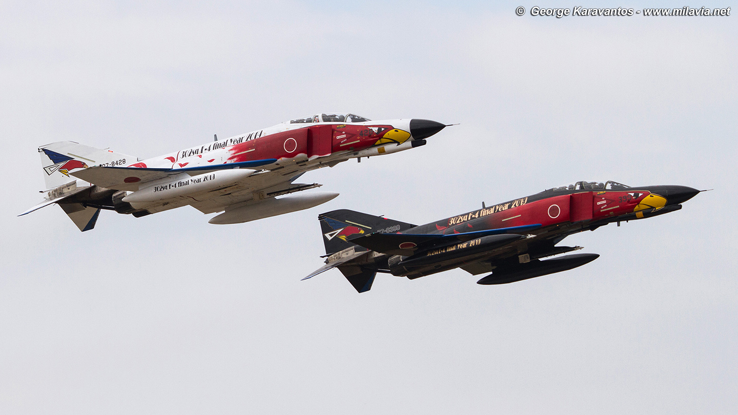 MILAVIA Air Shows - JASDF Hyakuri Air Show 2018 - 302 Hikotai Phantoms ...