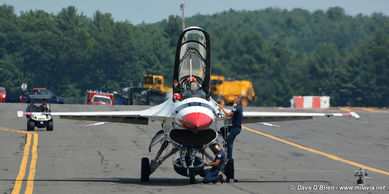 MILAVIA Air Shows - Westfield International Air Show 2017 - Barnes ANGB, MA