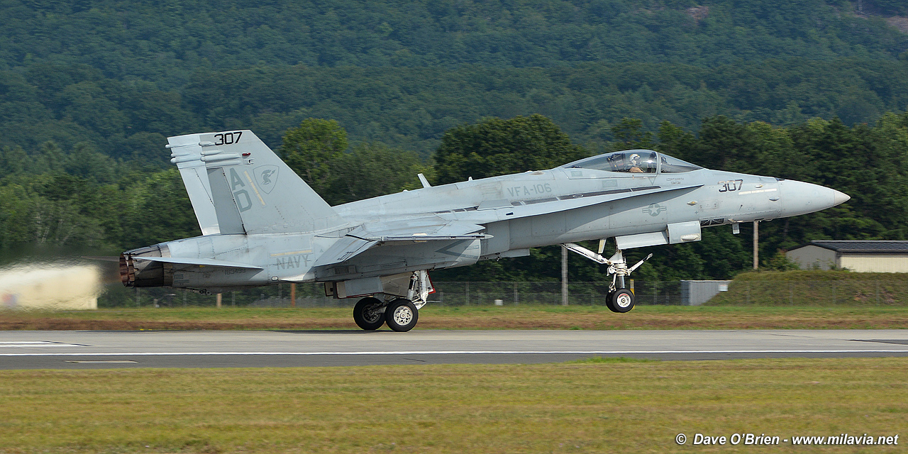 MILAVIA Air Shows - Westfield International Air Show 2017 - Barnes ANGB, MA