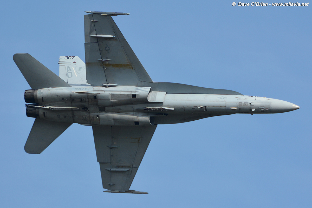 MILAVIA Air Shows - Westfield International Air Show 2017 - Barnes ANGB, MA