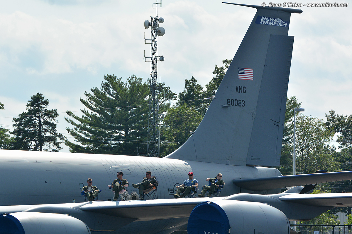 MILAVIA Air Shows - Westfield International Air Show 2017 - Barnes ANGB, MA