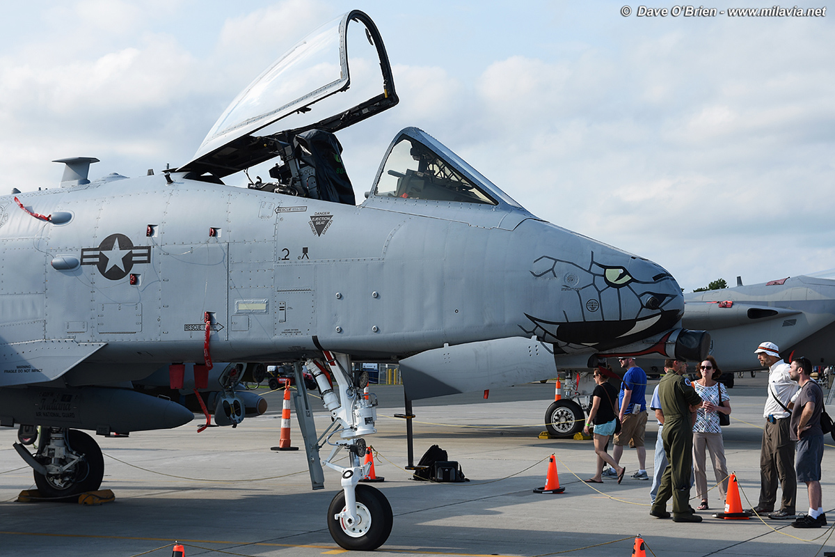 MILAVIA Air Shows - Westfield International Air Show 2017 - Barnes ANGB, MA