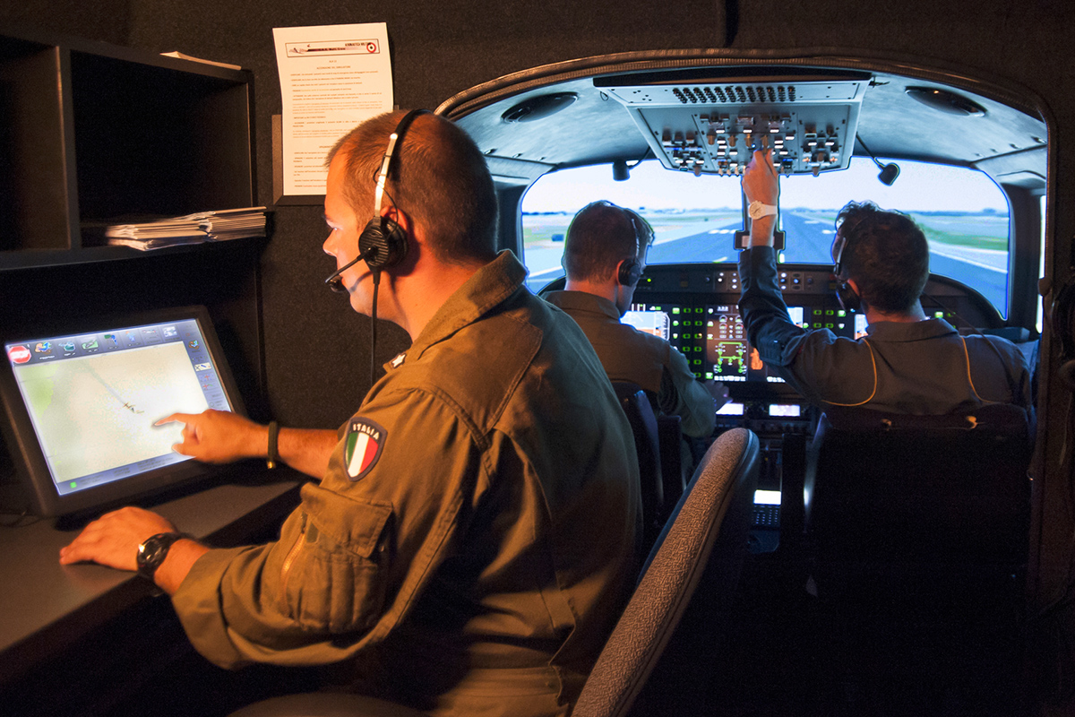 MILAVIA Military Aviation Specials - Italian Air Force Multi-Crew ...