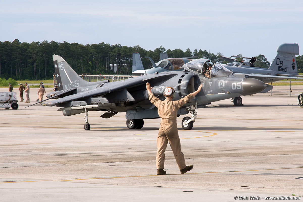 VMAT-203 - USMC AV-8B Harrier Pilot Training MCAS Cherry Point, North ...
